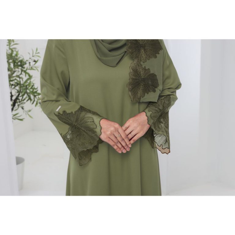 ABAYA WANNIE – OLIVE GREEN – NAWLAA